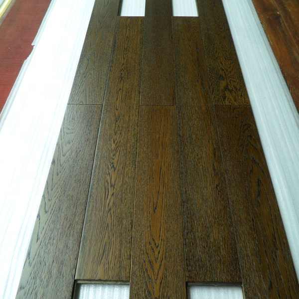 Dark Wenge Color White Brushed European Oak Flooring