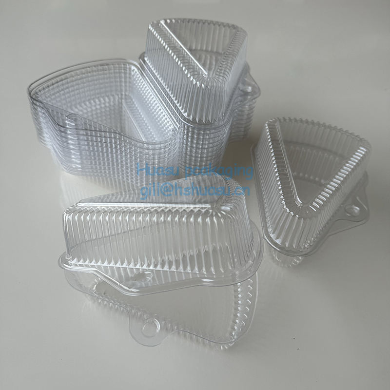 Triangular Clear Plastic Cake Container for Mousse and Cheesecake ...