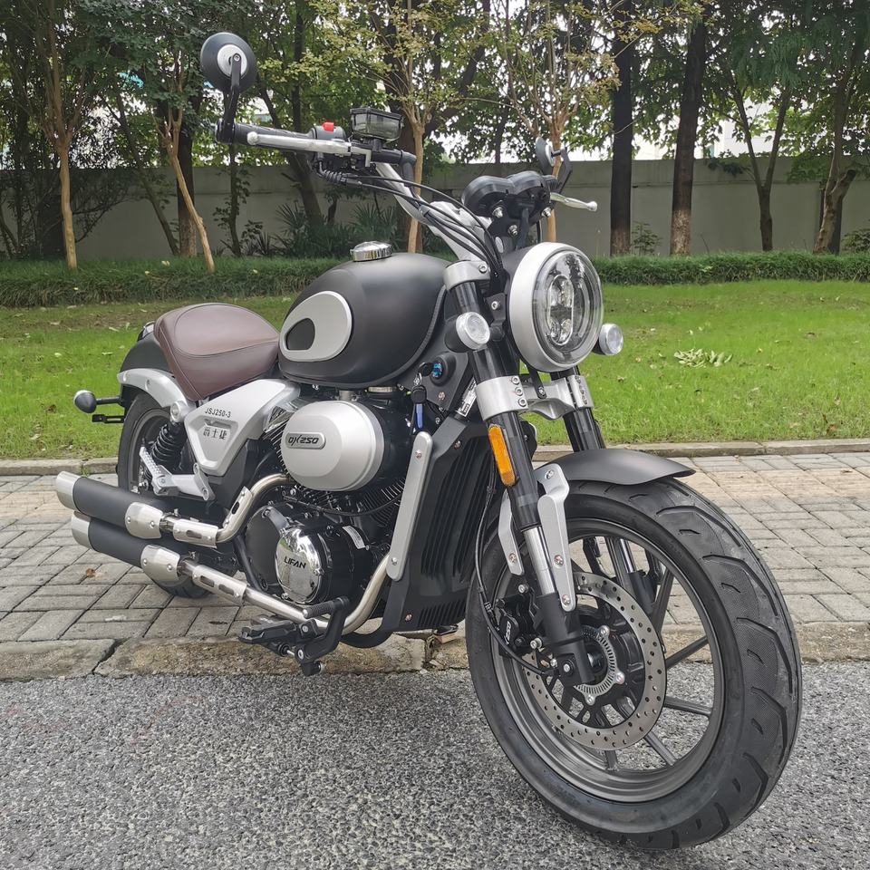 Chopper Motorcycle V Cylinder EFI ABS LIFAN XV 250CC