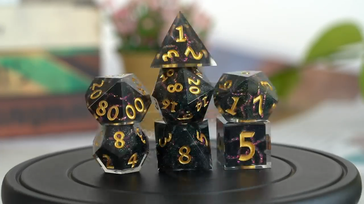 Custom Polyhedral Dnd Dice Set 7pcs - Resin Sharp Edge