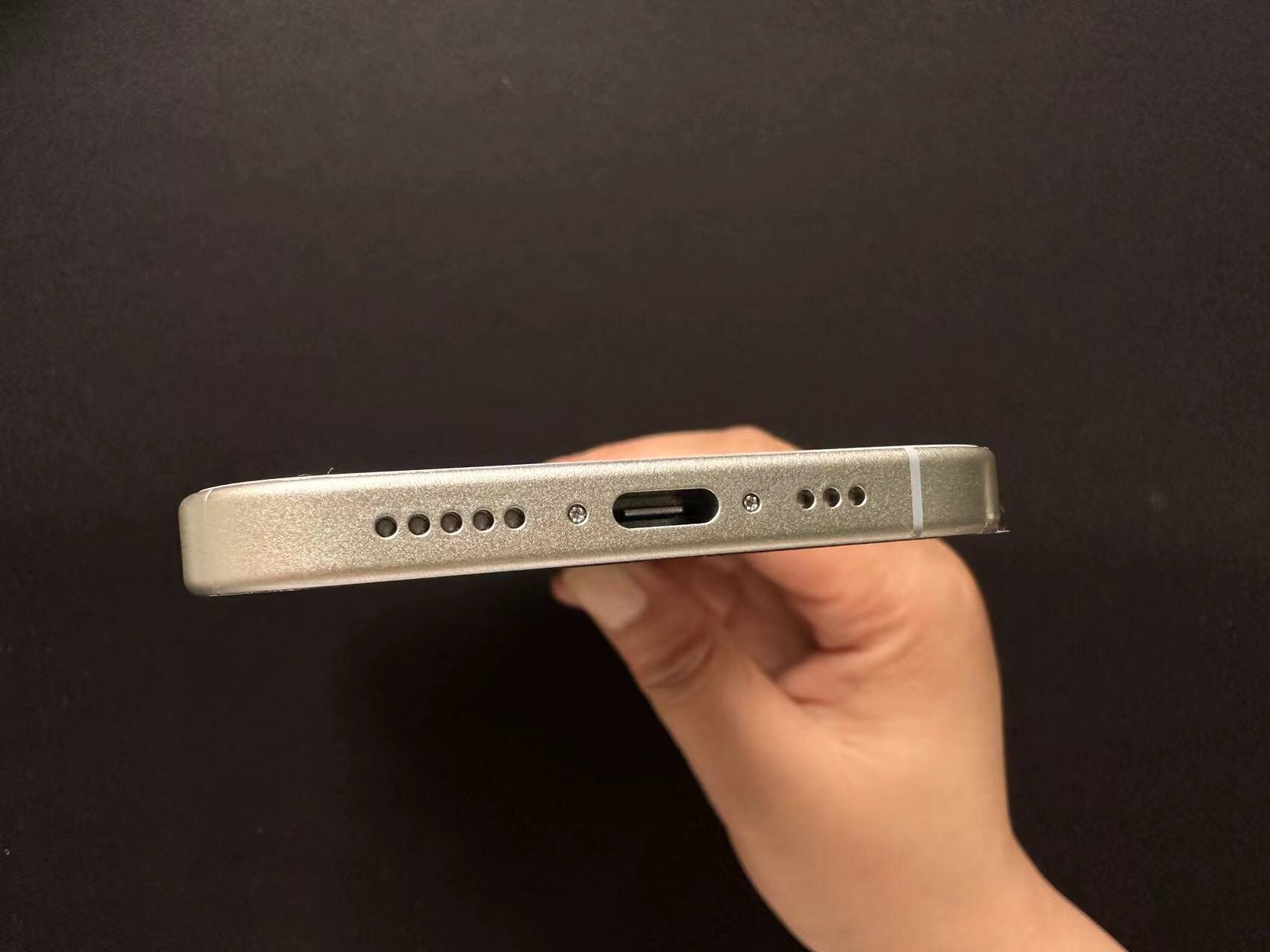 Dummy iPhone - High-Quality Display Models for Exhibitions