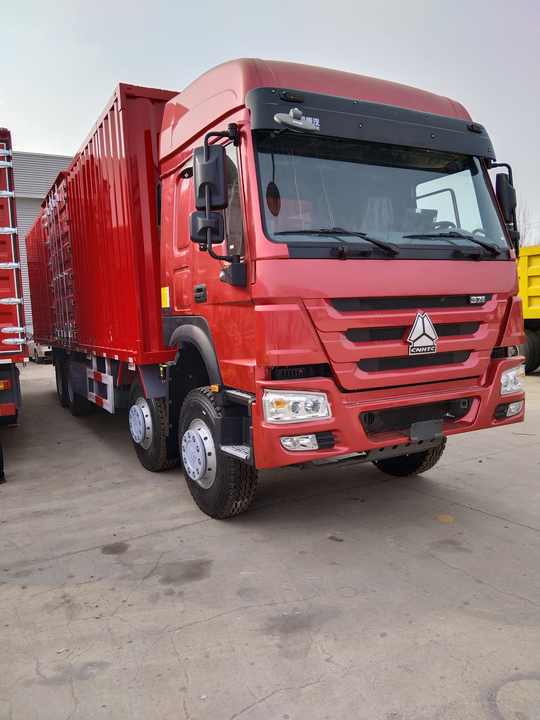 Used Sinotruck Howo 8X4 Van Cargo Truck Used Box Van Container Cargo ...