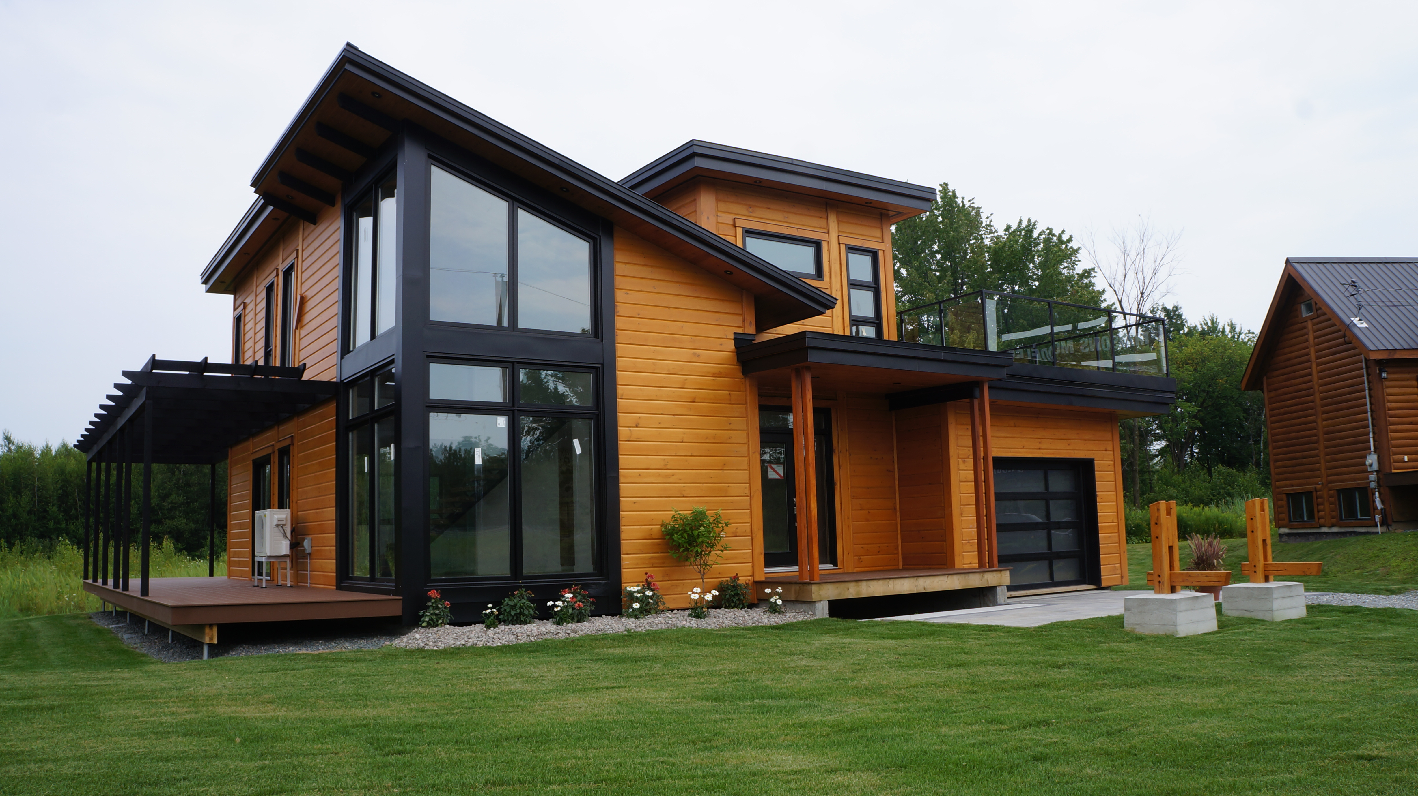 Prefab Modular House - Modern Steel & Sandwich Panel Design