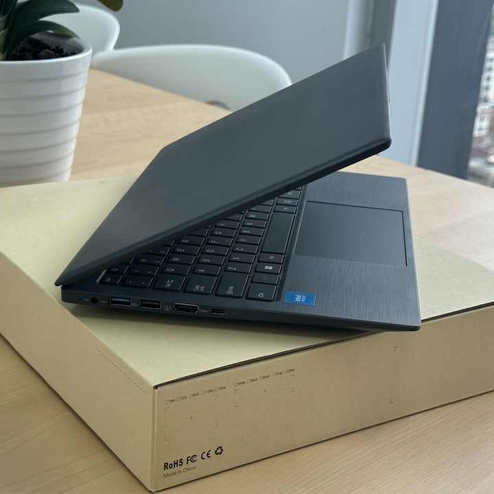 Global Custom 14 Inch HD Ultra Thin Notebook - 8GB Octa Core