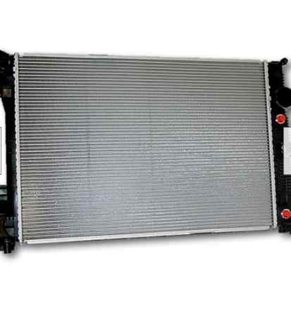 W204 E W212 CLS W218 Cooler Radiator 2045003603 OEM Mercedes Benz