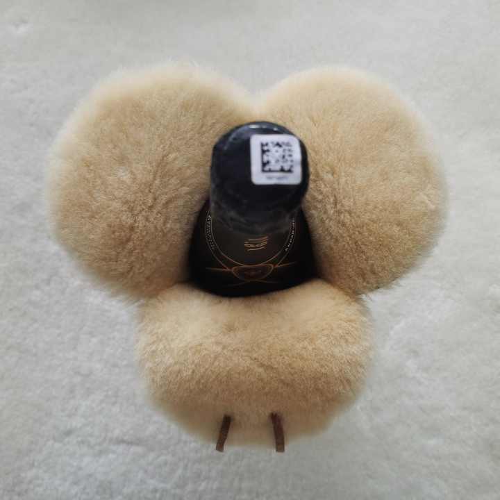 Sheepskin Sheep Shearing Velvet Wine Bottle Cover Champagne Bottle ...
