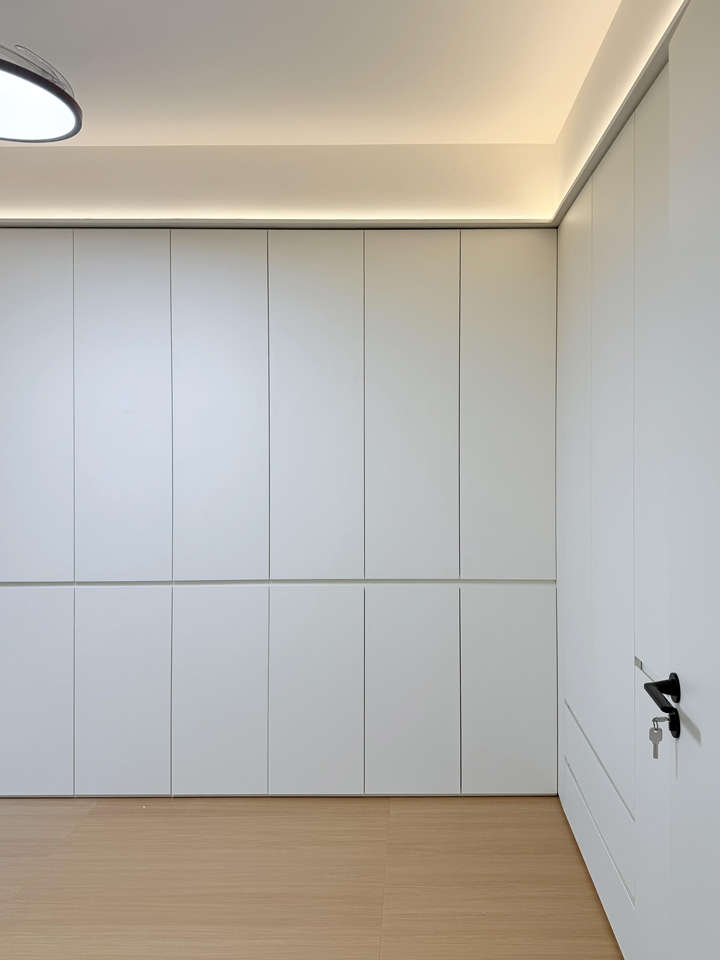 Modern Simple Invisible Handle Wardrobe Log Color L-Shaped Corner Desk ...