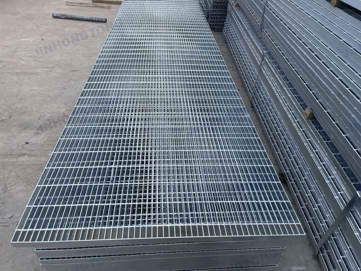 Steel Grating Pavement Structure - Durable & Versatile