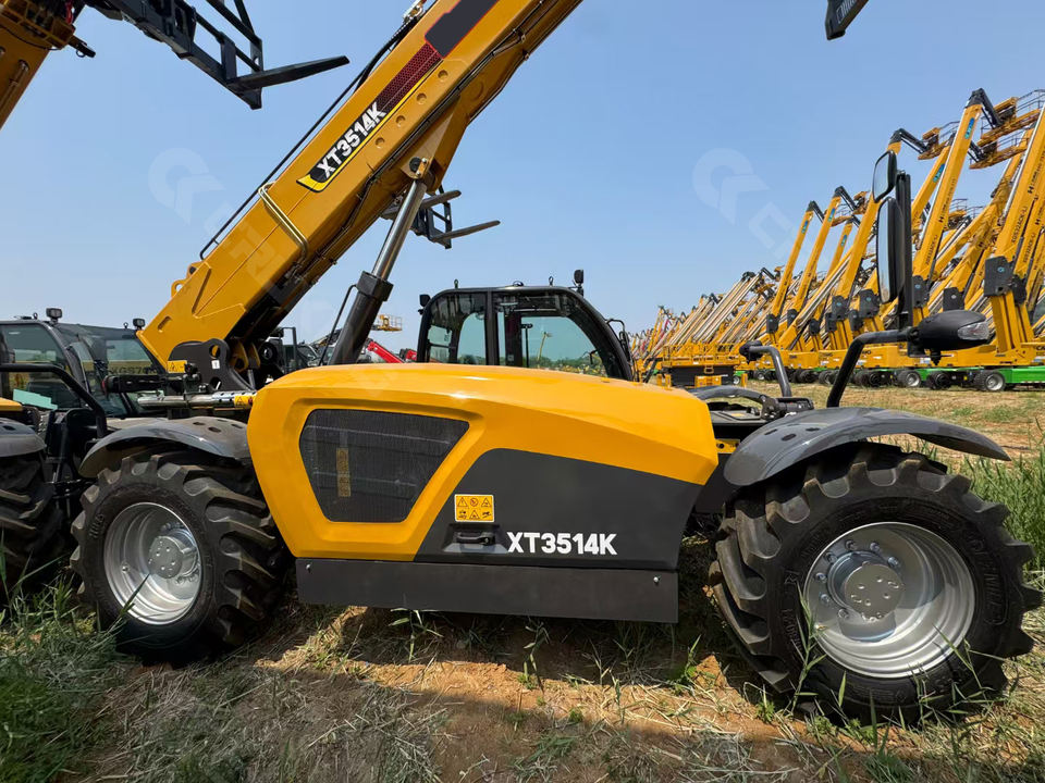 XT3514 3500kg Telehandler Skid Steer Loader 13.4m Lifting Height EURO 3 ...