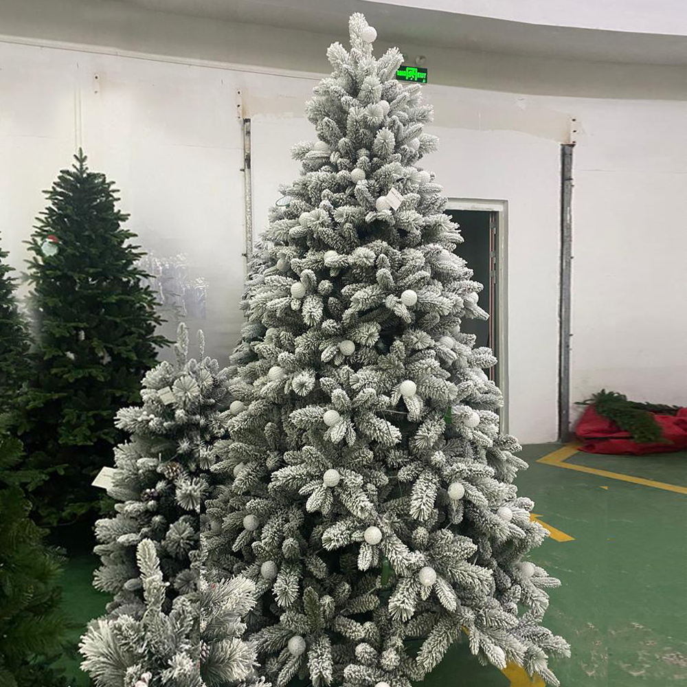How to Choose the Best Cedar Cypress Christmas Tree for Your Home