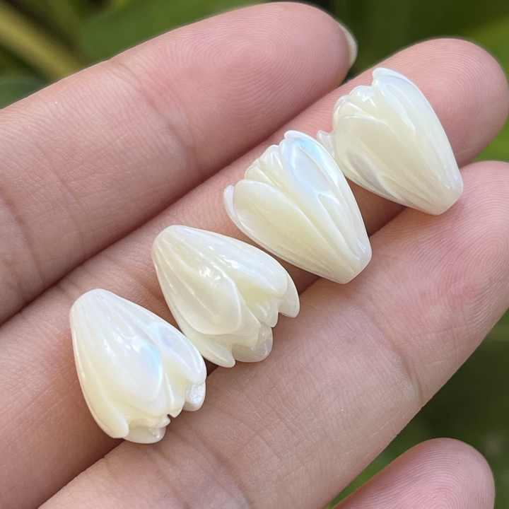10*13MM Natural Mother Pearl Carved Pikake Beads Charms White Sea Shell ...