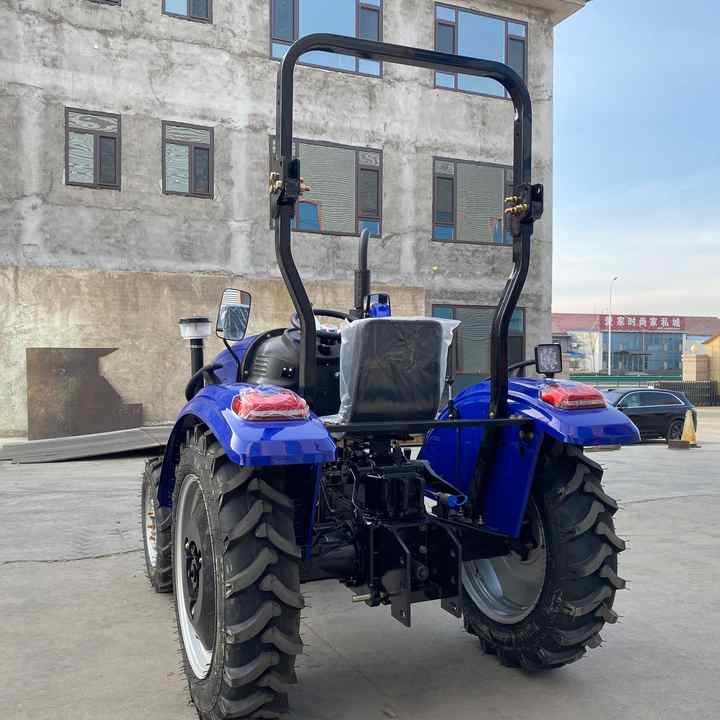 Japanese Engine Tractor With 70HP-200HP Rated Power for Home With 4WD ...