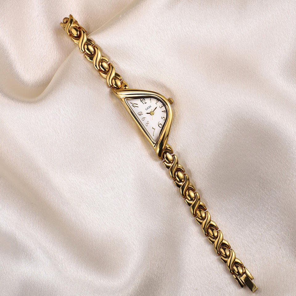 Goldie Middle Ancient High-class Elegant Alloy Quartz Watch Light ...