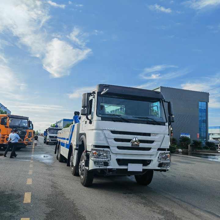 Heavy-duty HOWO Towing Recovery Wrecker Vehicle 8X4 25Ton Integrated ...