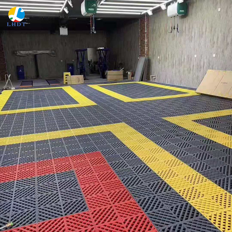 Modern PP Plastic Decking - Durable & Waterproof Flooring