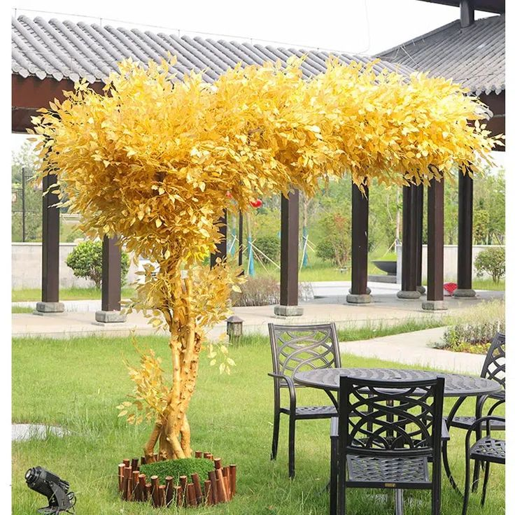 How to Choose the Best 9ft Red Maple Tree with Lights for Your Space