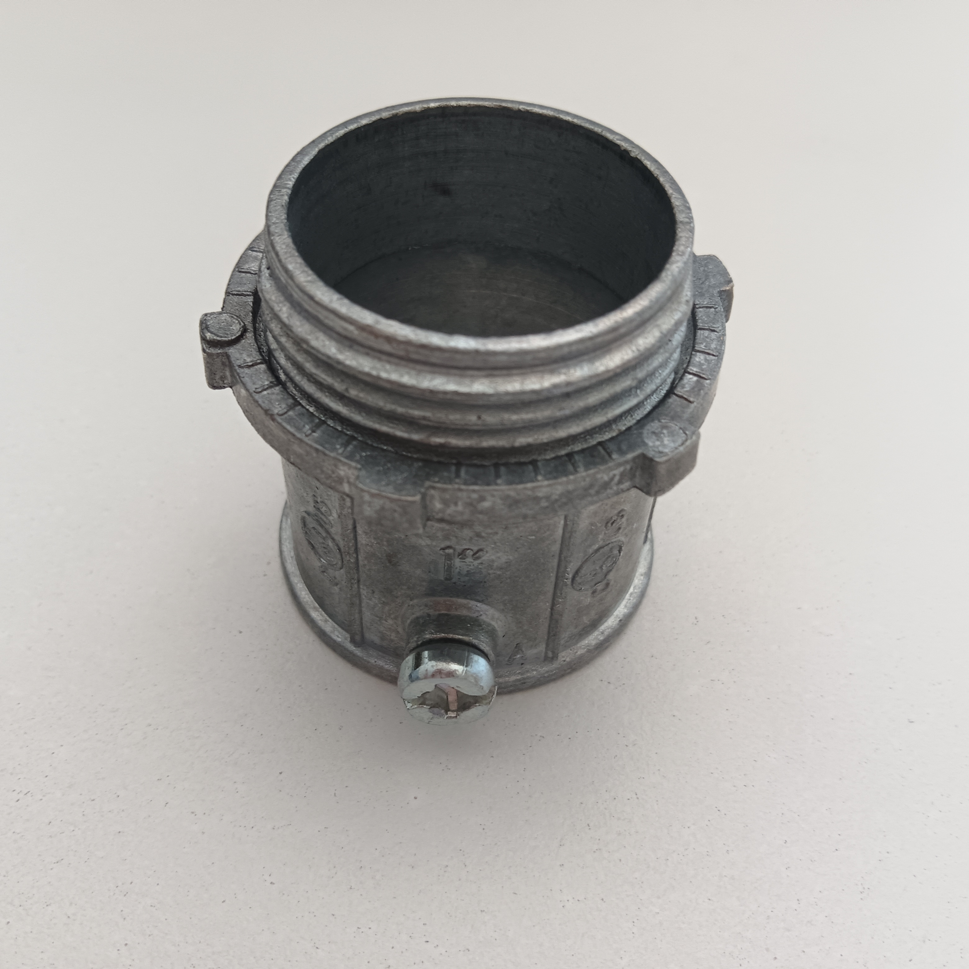 Fuente de emt conducto emt conector y emt de alta calidad: fabricante y ...