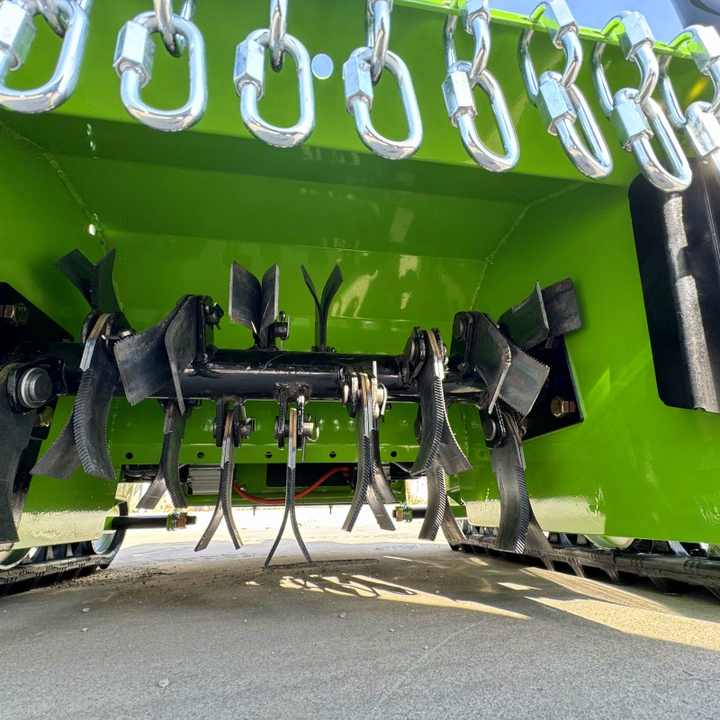 High Quality Remote-controlled Tracked Lawn Mowers Remote Control Flail ...