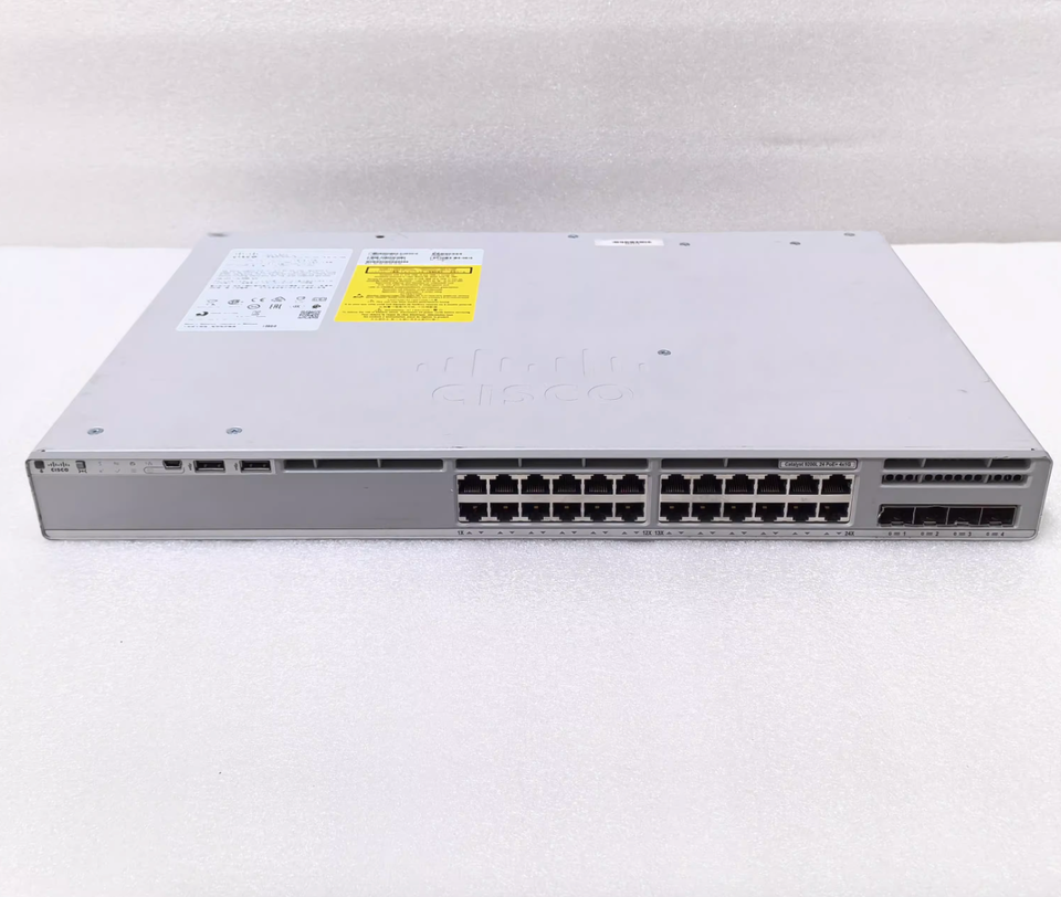 Catalyst 9200L Switch C9200L-24P-4G-E C 24xPoE+ Ports/4x1G Uplink ...
