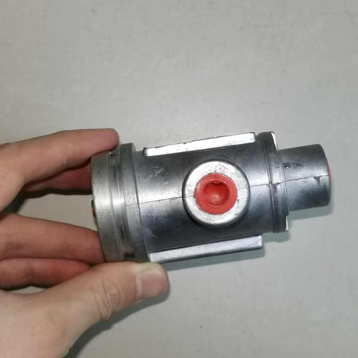 1-48350-063-0 Air Pressure Regulator for Isuzu Trucks
