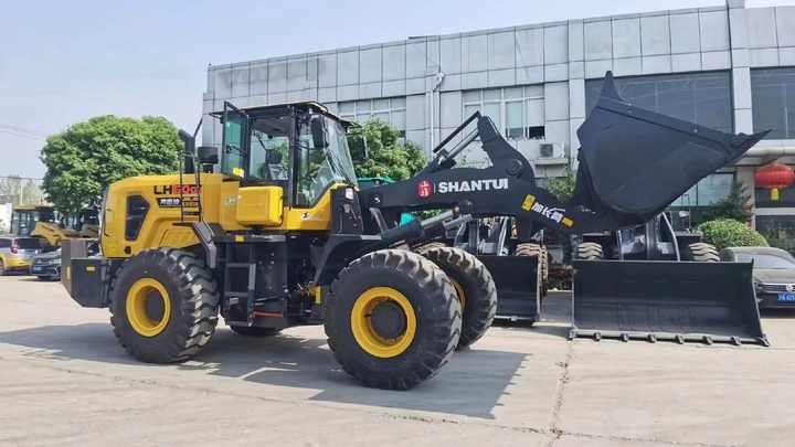 Payloader Shantui SL60W-2 6 Ton Wheel Loader with Hey Fork Attachments ...