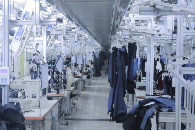 Master the Art of Tailoring | Custom Suit Guide for Men