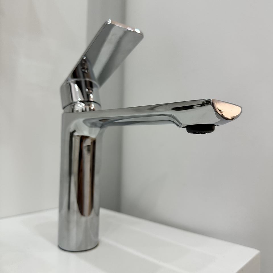 Sanitary Ware Bathroom Chrome Faucet Face Wash Basin Faucet Single Cold ...