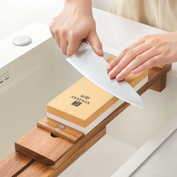 XINZUO Adjustable Whetstone Base Holder - Acacia Wood