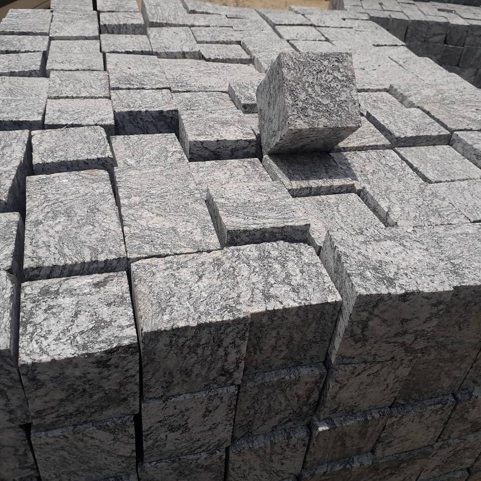 Grenite Paving Floor Cubes - Durable Natural Stone Tiles