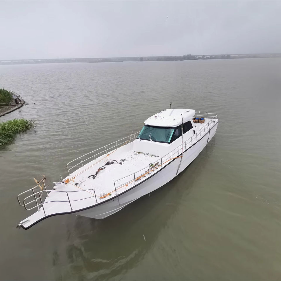 Grandsea 52ft Fiberglass Yacht - Speed & Comfort for Fishing