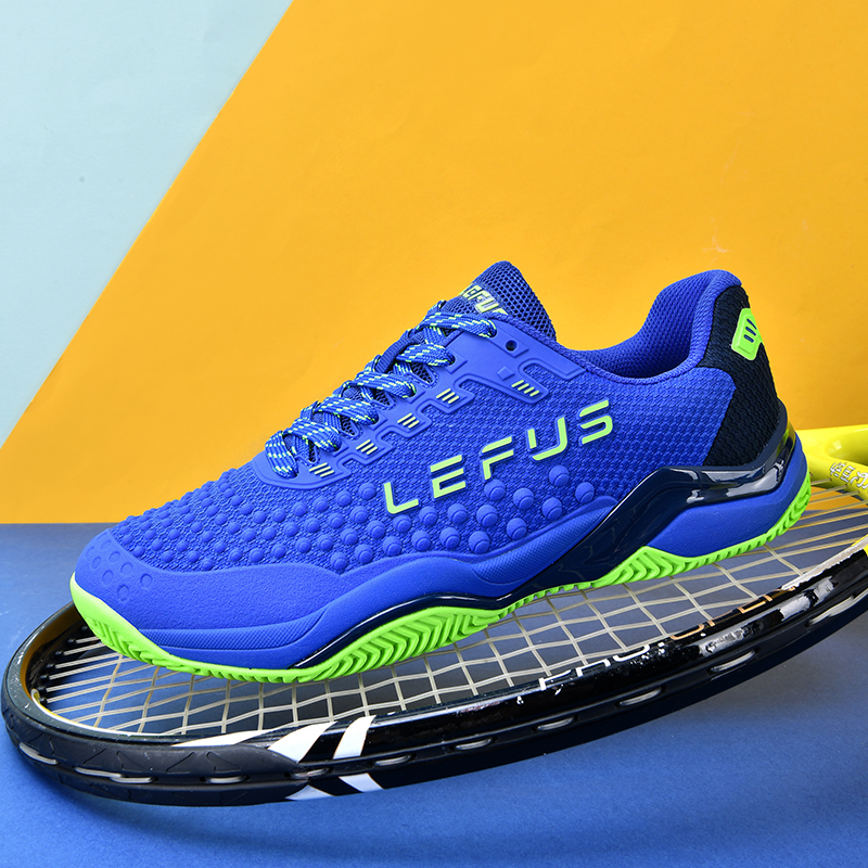 How to Choose the Best Pickleball Shoes for Men with Wide Feet