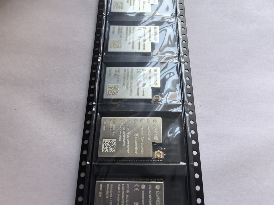 RF ESP32 ESP32-S3 ESP32-S3-1-N8R2 ESP32-S3-1-N8R8 ESP32-S3-1-N16R8 ...