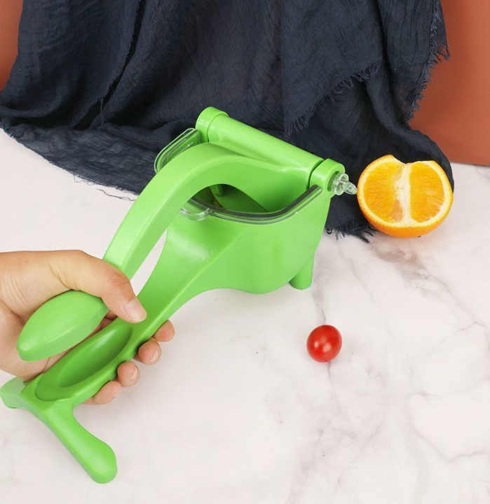 Hand-operated Juicer - Eco-Friendly Multi-Function Squeezer