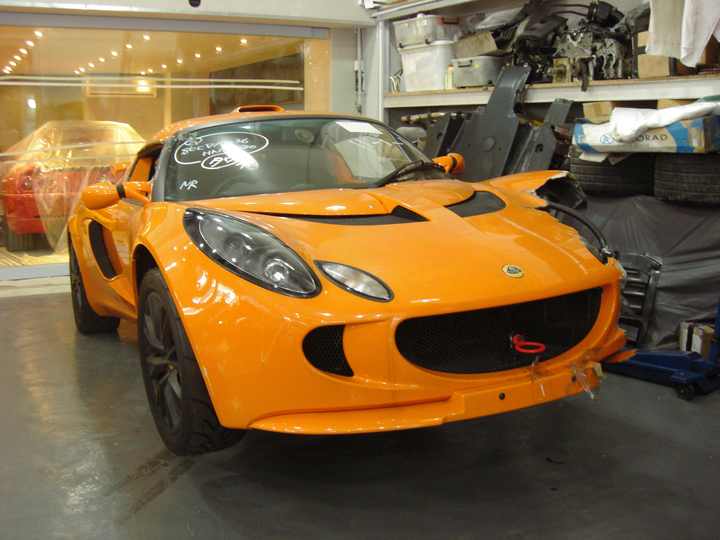 Hueds for Lotus Elise S2 Front Clam - Carbon Fibre Upgrade