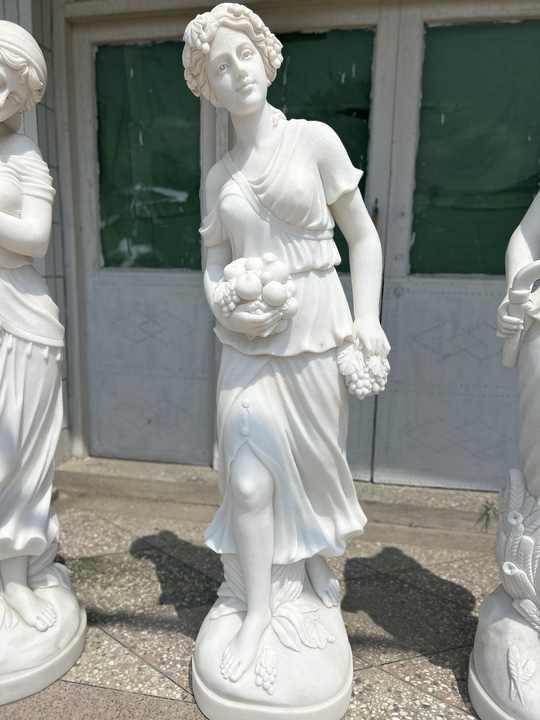 Customize European Outdoor Garden Lady Statues Marble Statues of the ...