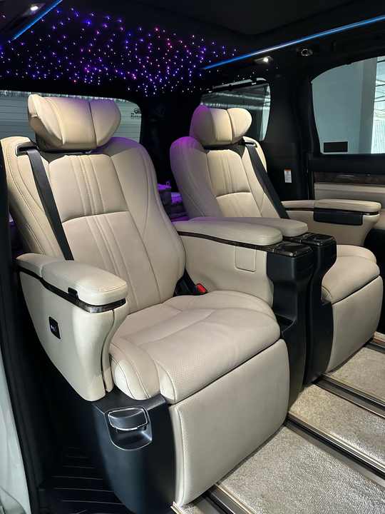 VIP Seat Upgrade for Toyota Alphard - High Quality Bodykit