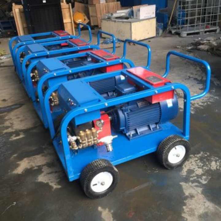 High Pressure Large Flow Commercial Kitchen Duct Cleaning System ...