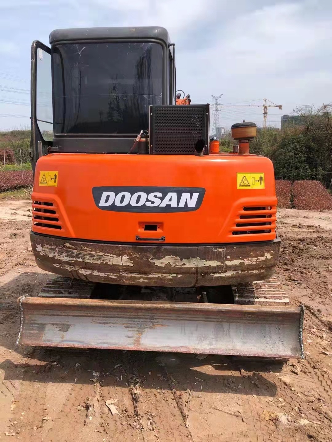 Daewoo DH50 Excavator - 5 Ton Mini Crawler Machine