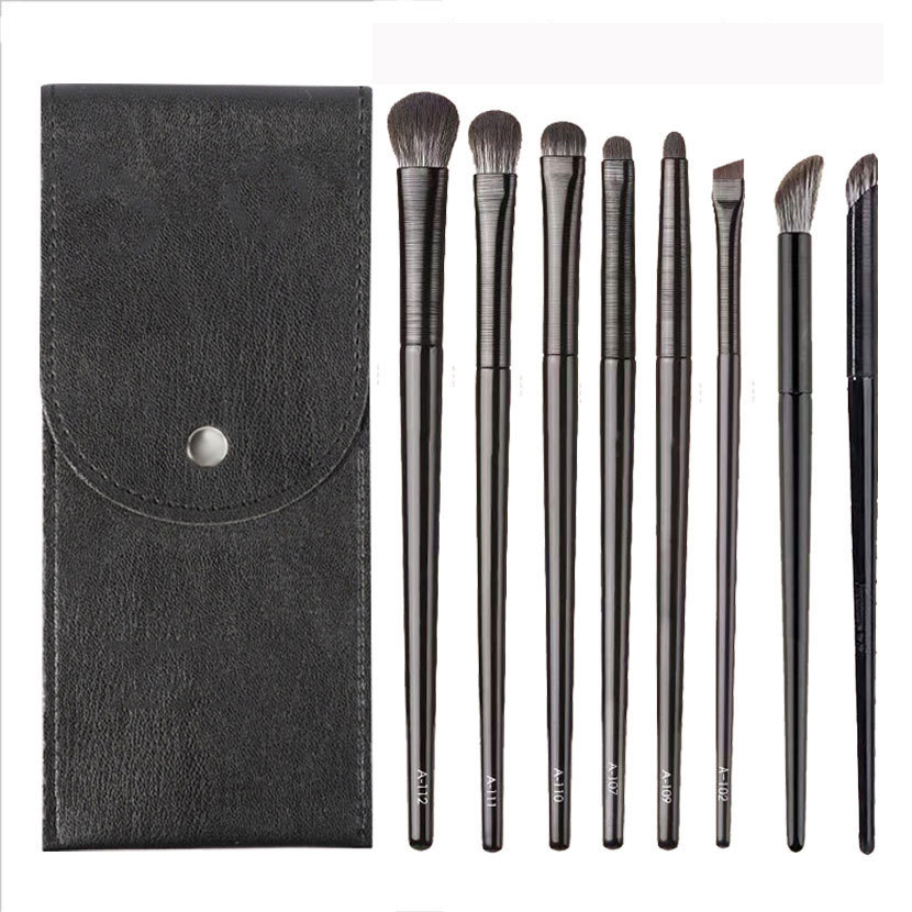 How to Choose the Best Eyeshadow Makeup Brushes: A Complete Buying Guide