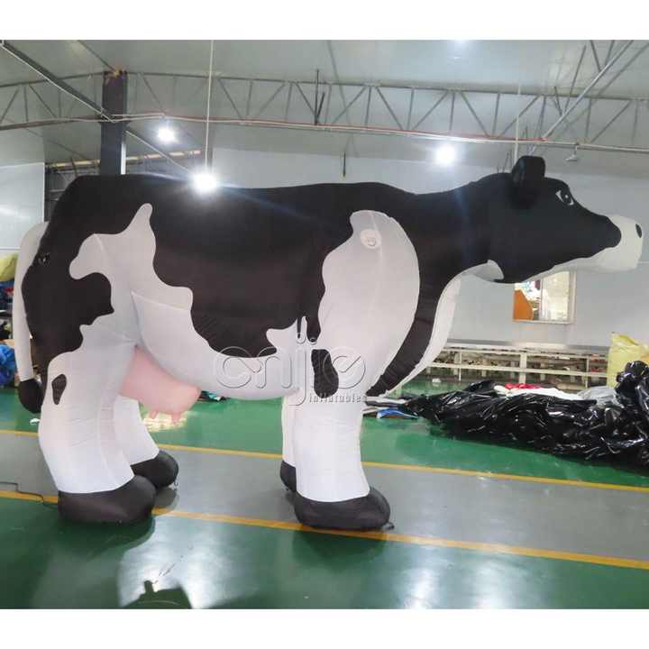 Inflatable Cartoon Cow Balloon - Perfect for Farm Advertising