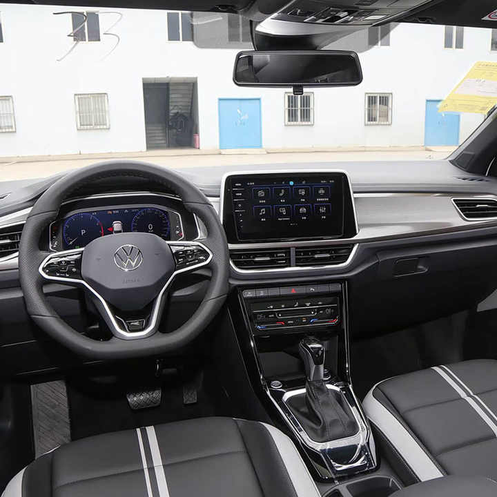 VW 25 Compact SUVT-ROC 300TSI DSG 2WD Chengguang 1.5T 5 Door 5 Seater ...