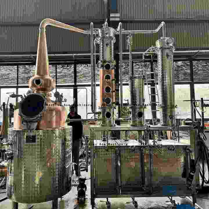 Copper Distilling Equipment Column Still Alcohol Distiller Whisky Gin ...