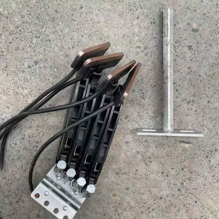 60A Current Collector - Safe and Efficient Electrical Solutions