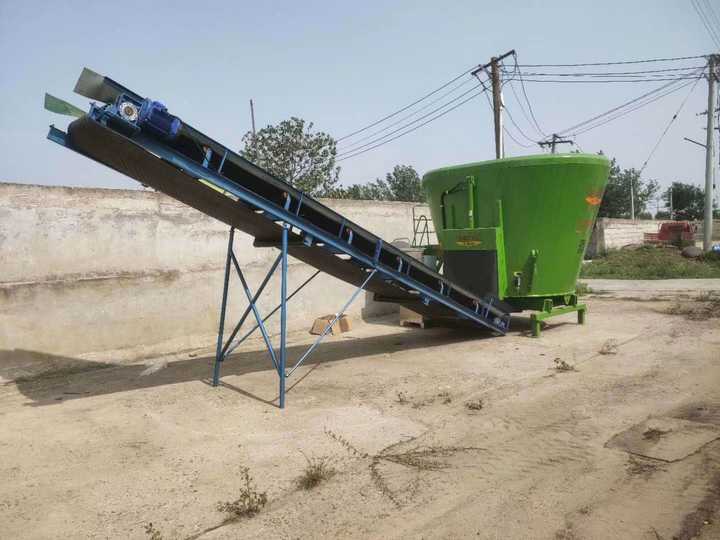 New Condition Mini Cow Farm Feed Mixer Dual Vertical TMR Processing ...