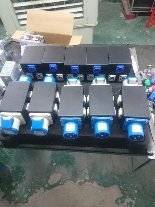 4way Powercon Splitter Outlet Box for Pro Audio - Reliable Power ...