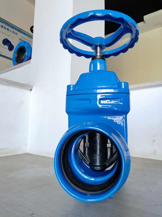 Handwheel PVC Pipe PN16 Manual Resilient Seated Gate Valve DN50-DN600 ...