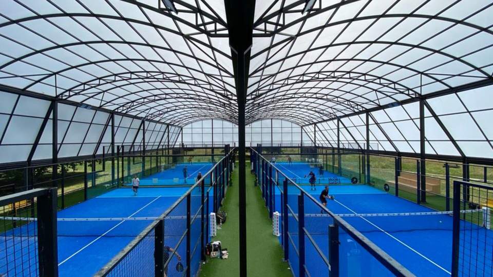 Full View Panoramic Padel Tennis Court with Roof for Outdoor Sports ...