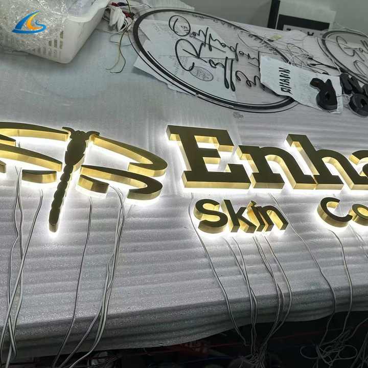 Custom 3D LED Illuminated Acrylic Letter Signboard Letter LED Light ...