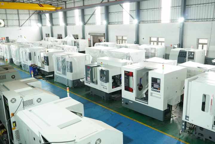 Cheap Fanuc Control Metal Slant Bed Torno Machine CNC Lathe High ...