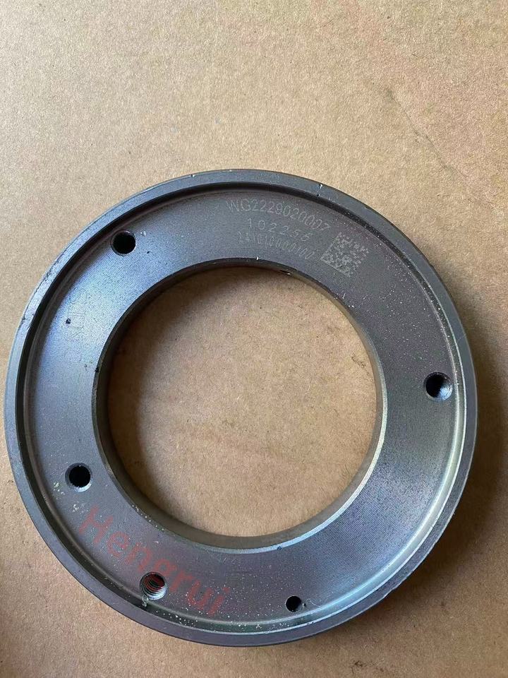 Genuine SINOTRUK HOWO HW19710 HW10 Series Transmission Accessories Oil ...